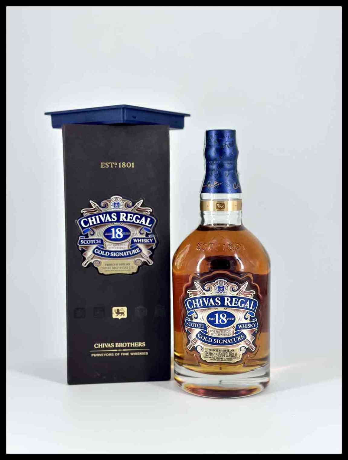 Chivas Regal Gold Signature 18 Year Old Blended Scotch Whisky Scozia, Old Single Malt Scotch ...