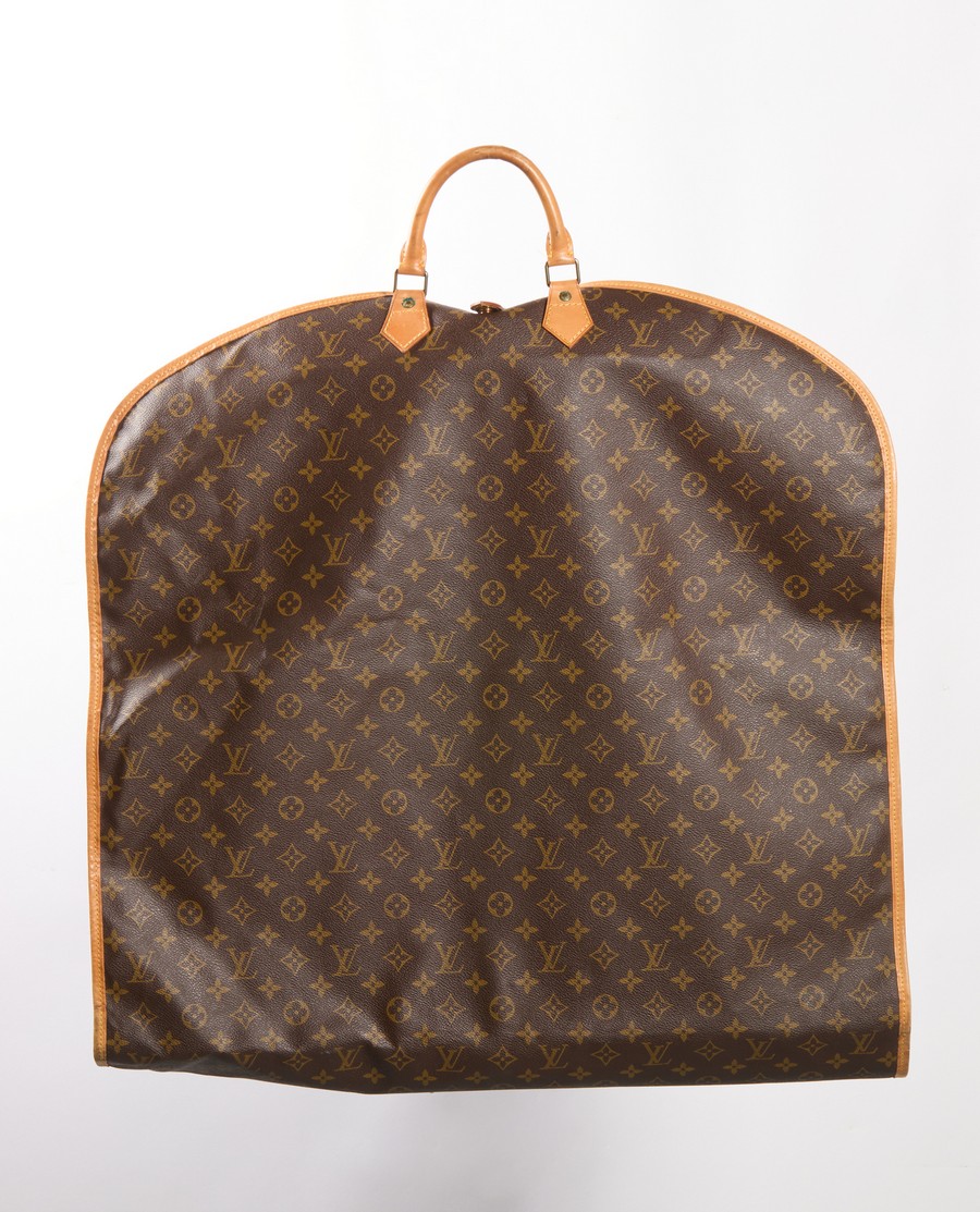 VUITTON LOUIS - Porta abiti con gruccia. | Capitolium Art | ArsValue.com